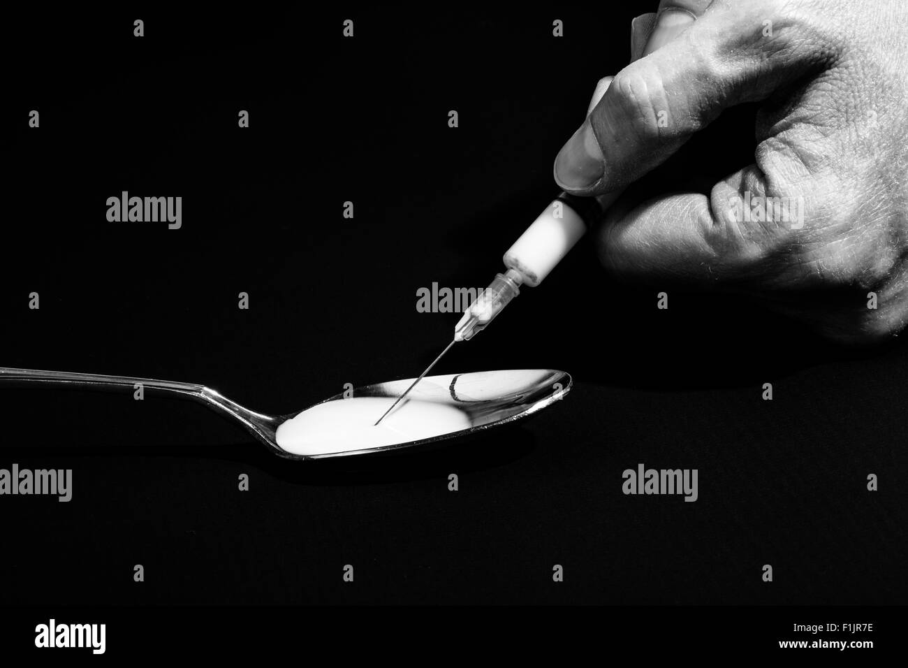 Heroin addiction hi-res stock photography and images - Alamy