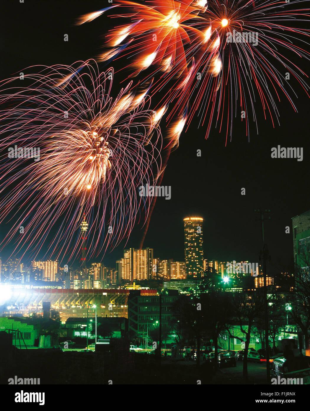 City colourful fireworks hi-res stock photography and images - Alamy