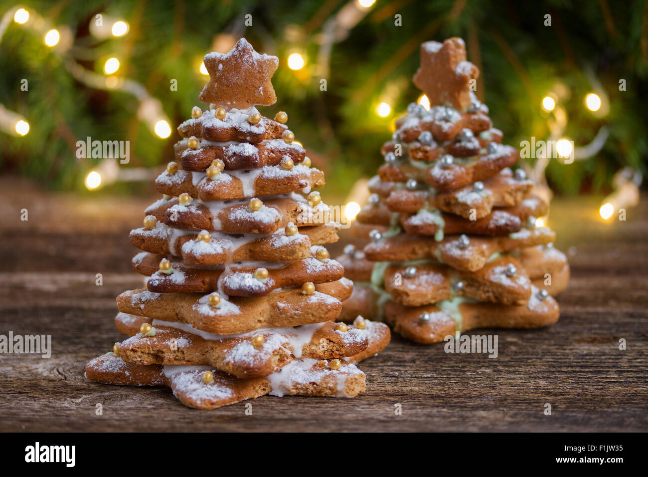 gingerbread christmas tree Stock Photo - Alamy