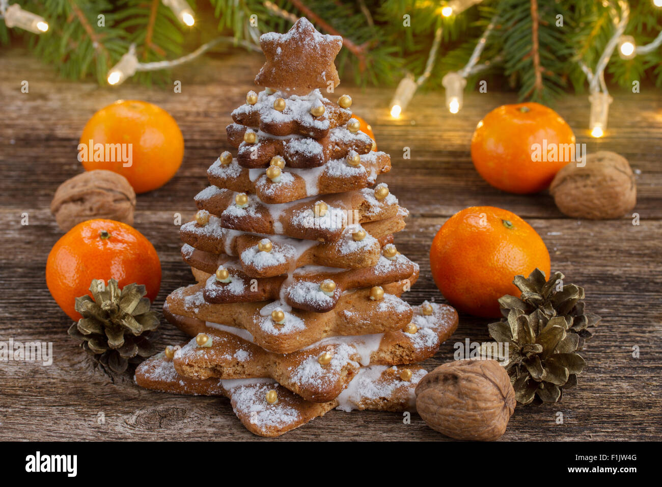 gingerbread christmas tree Stock Photo - Alamy