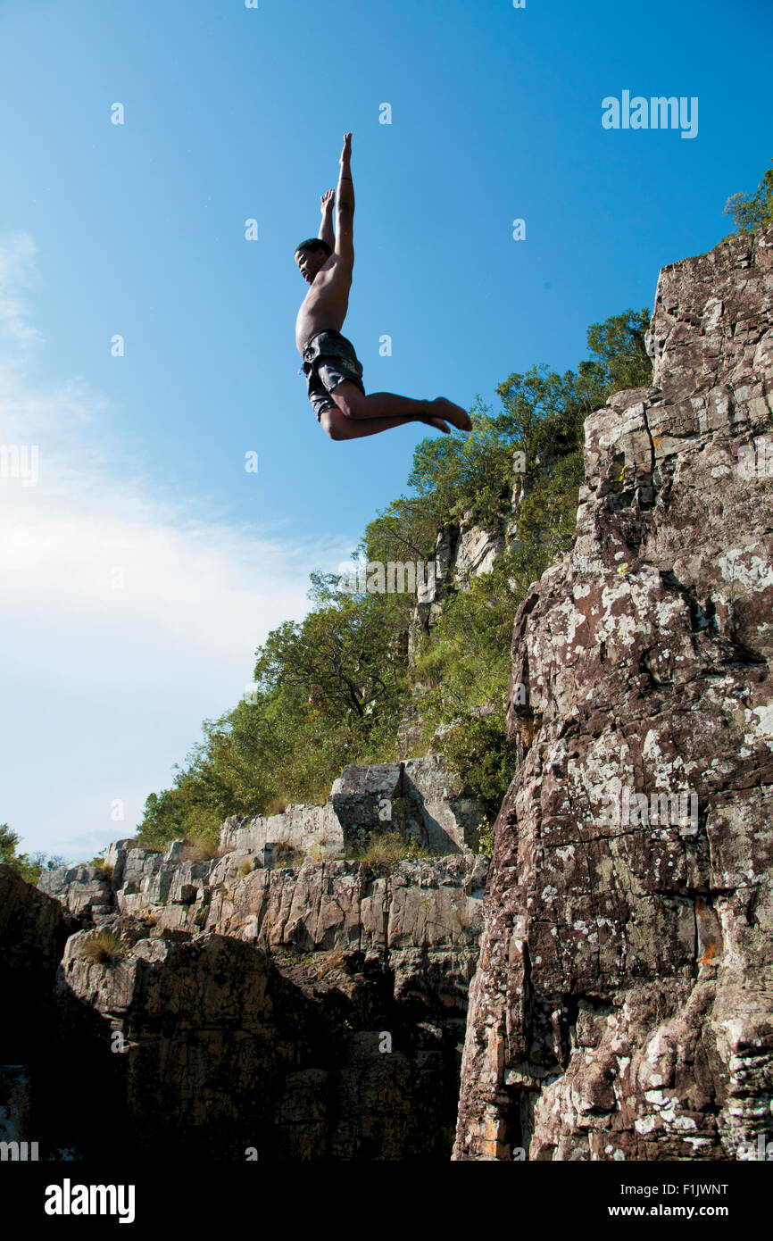 Cliff jumping african hi-res stock photography and images - Alamy