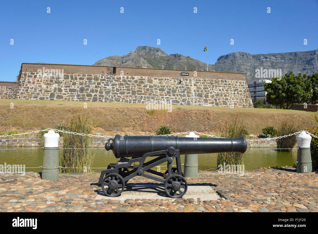 Castle of Good Hope (Kasteel die Goeie Hoop), Buitenkant Street, Cape ...