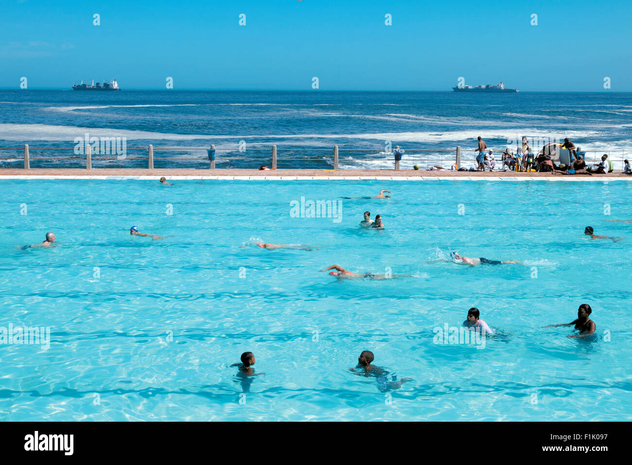 Public swimming pool hi-res stock photography and images - Alamy