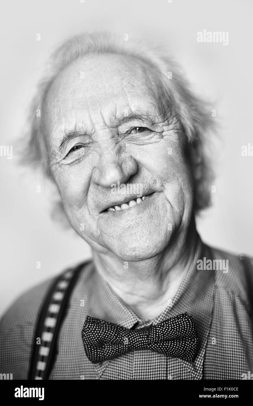 Old man smiley face hi-res stock photography and images - Alamy