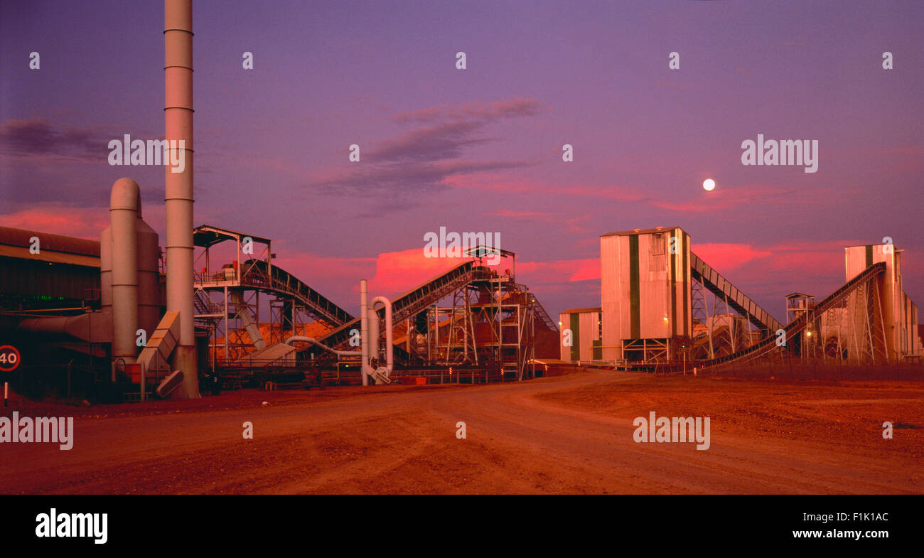 Diamond mine hi-res stock photography and images - Alamy