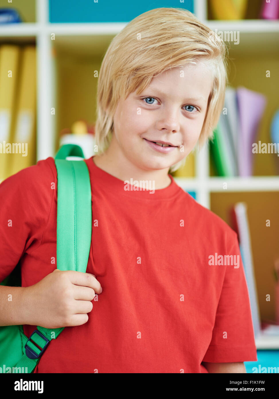 Happy smiling junior school pupils hi-res stock photography and images ...