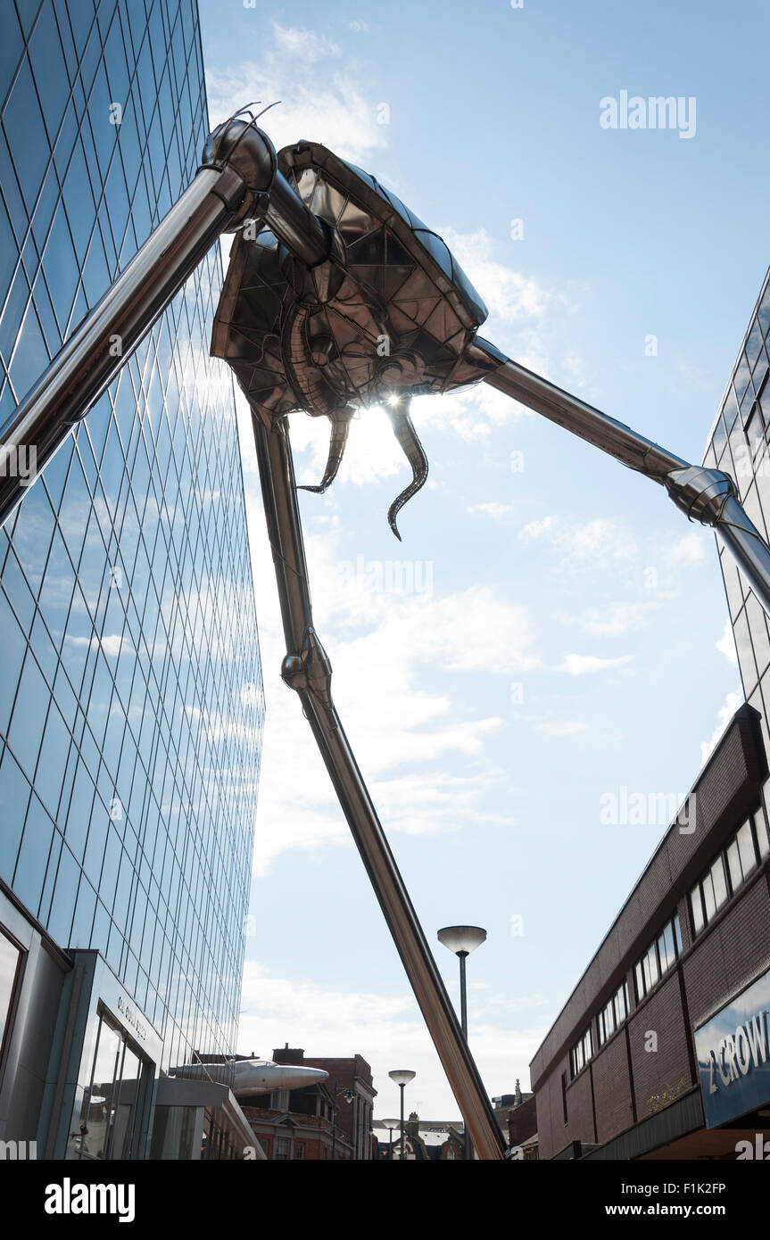 'War of the Worlds Martian fighting machine' sculpture, Church Street ...
