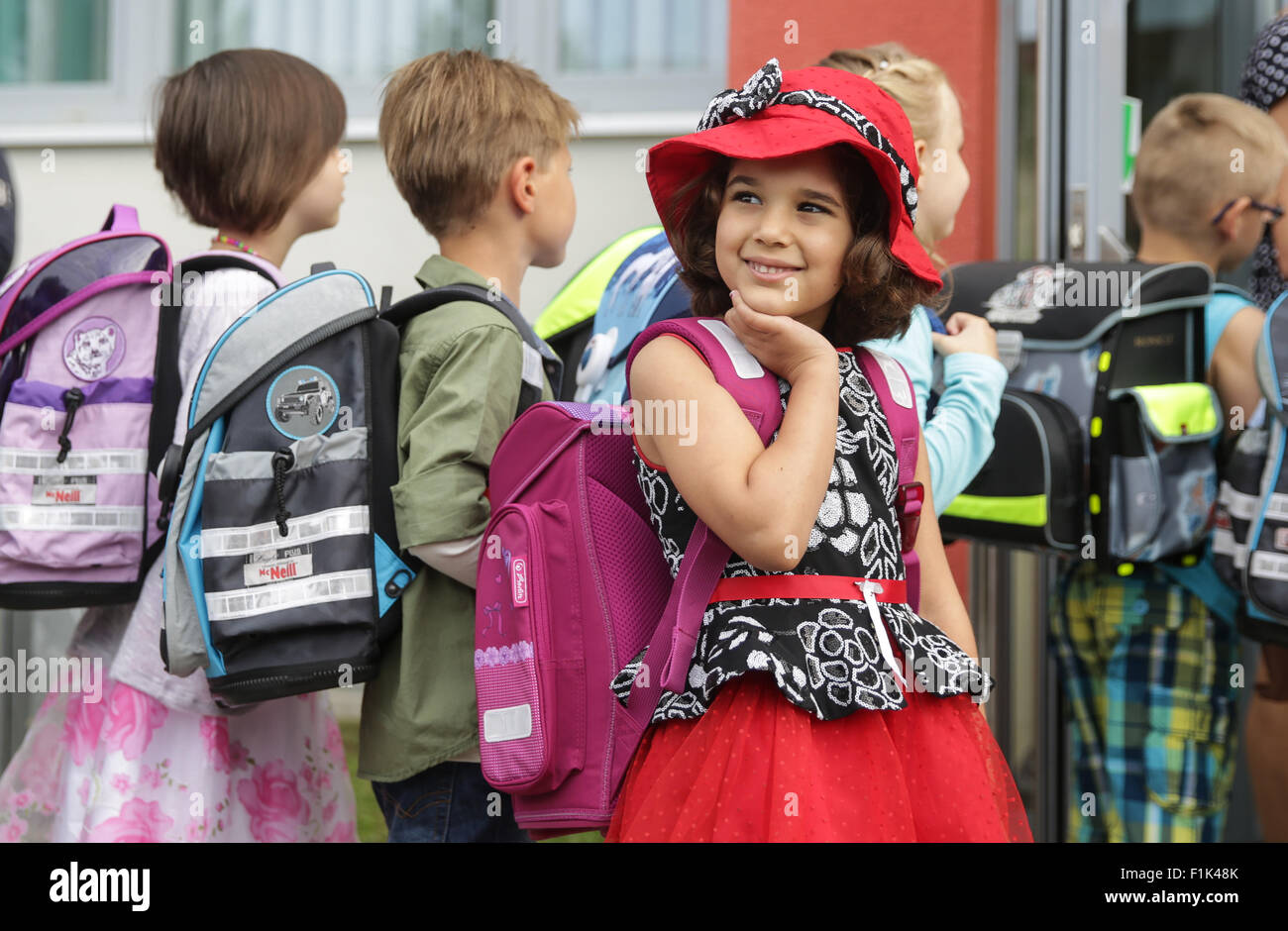 First day school six year hi-res stock photography and images - Alamy