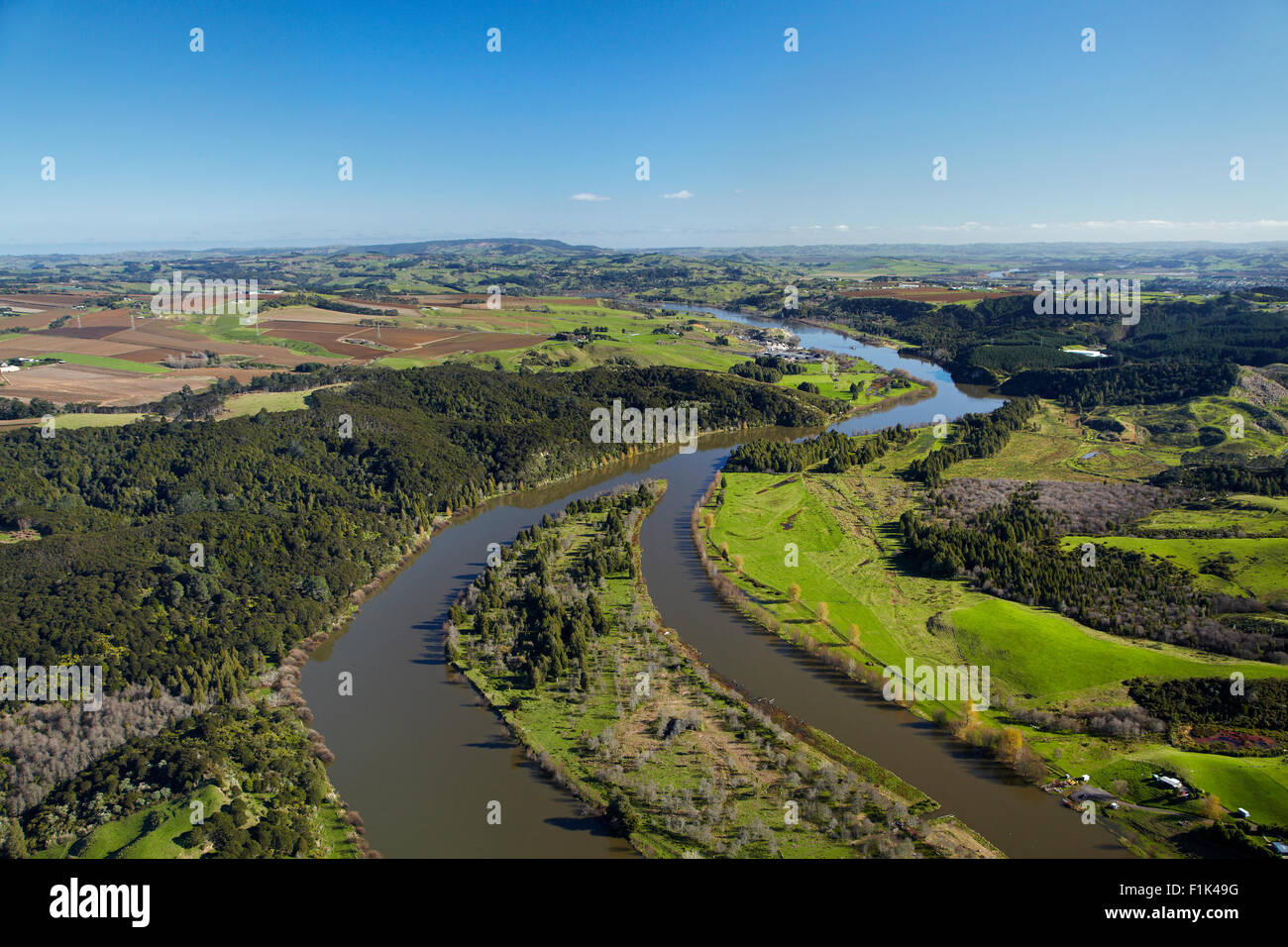 Waikato river te toki island hi-res stock photography and images - Alamy
