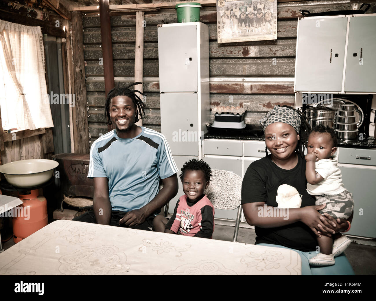 African family hi-res stock photography and images - Alamy