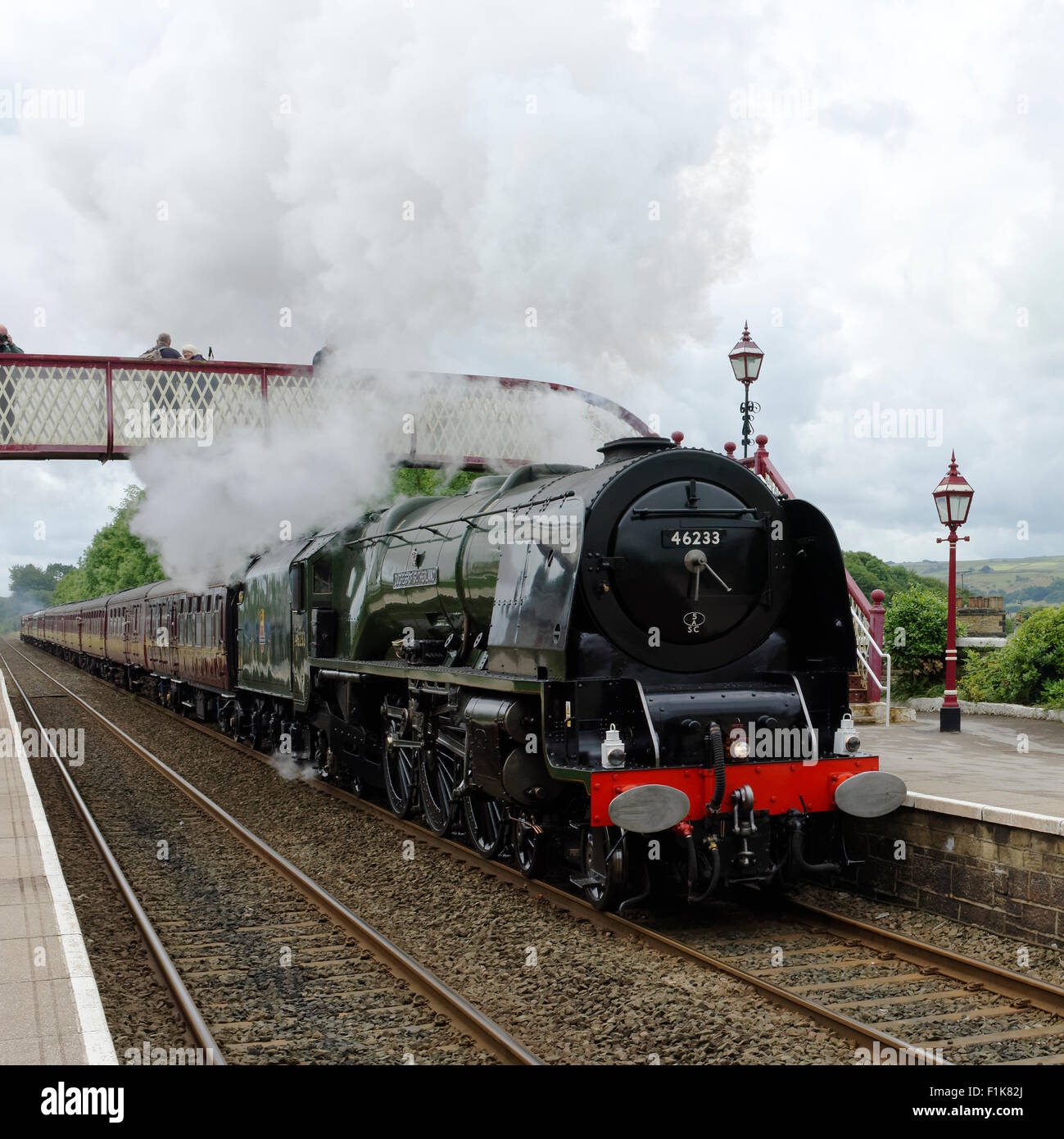 Coronation class locomotive hi-res stock photography and images - Alamy