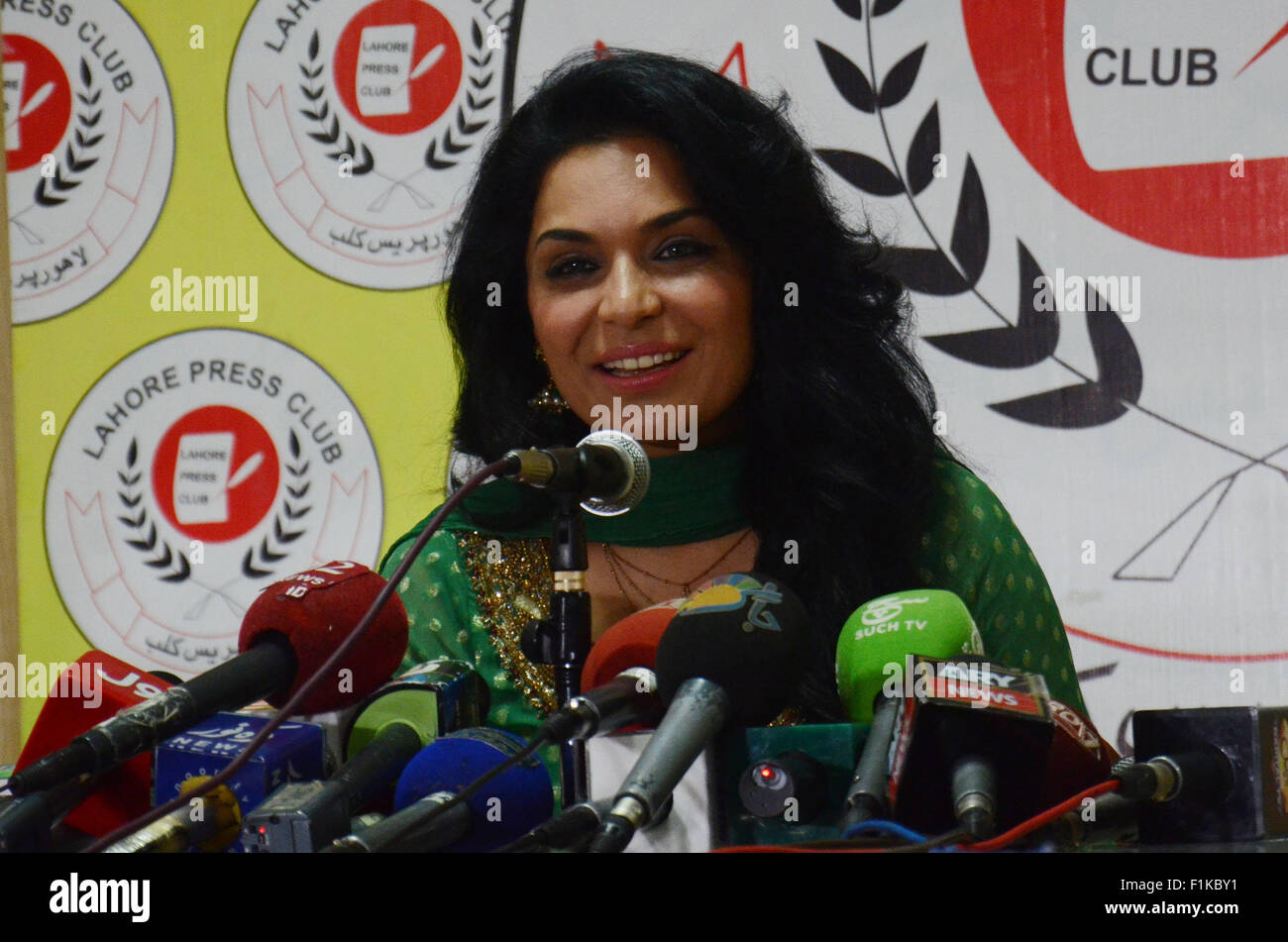 Famous pakistani film actress meera hi-res stock photography and images ...