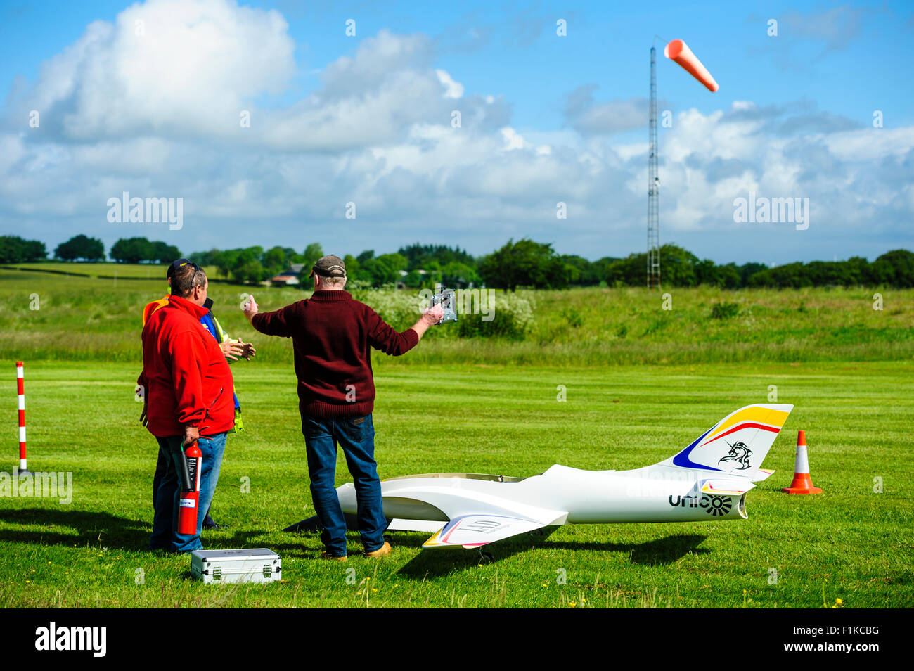 Enthusiasts preparing to fly large model aircraft at Strathaven ...