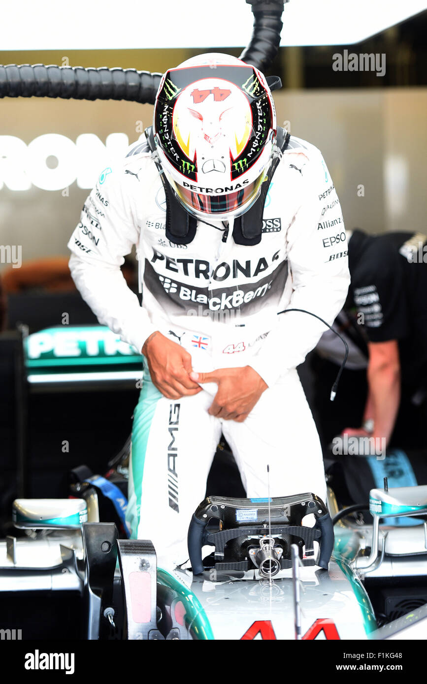 Formula 1 British Grand Prix Practice Session at Silverstone. Featuring ...