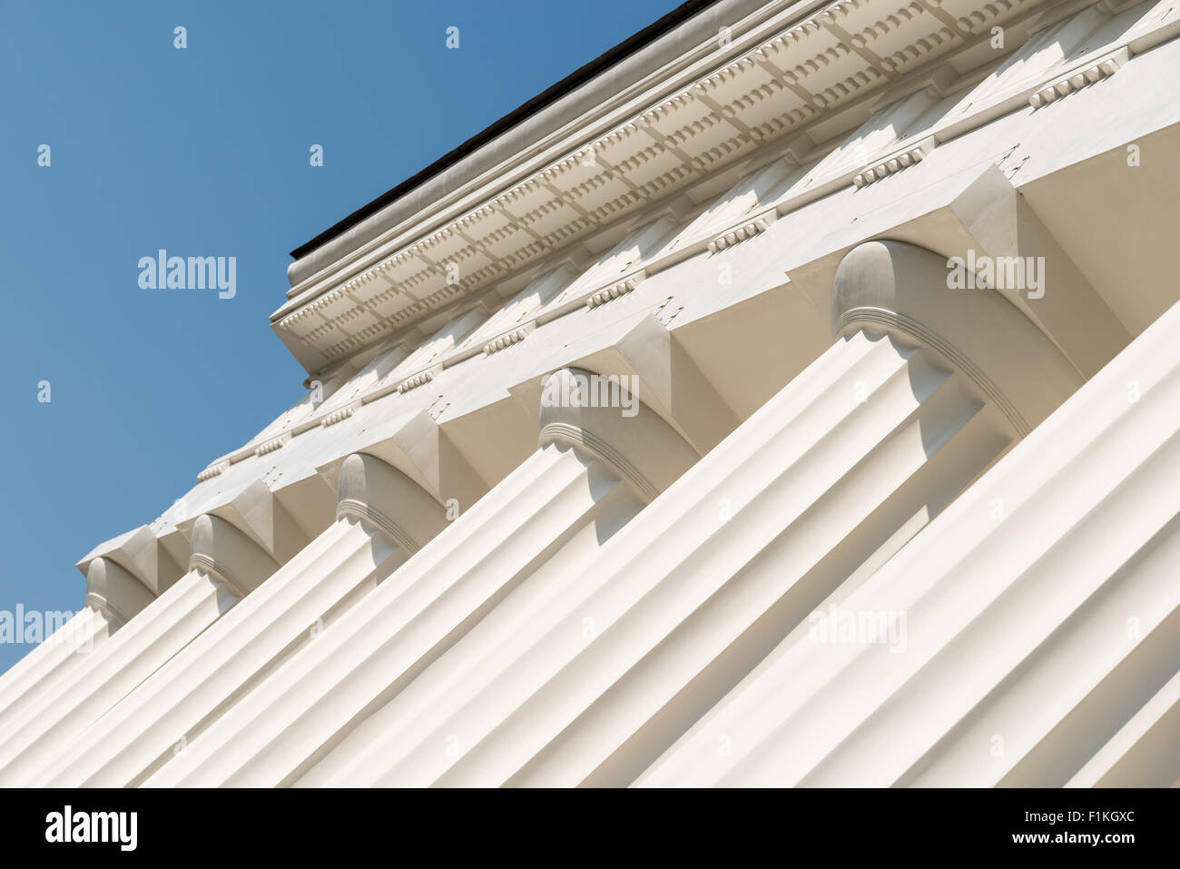 Doric Columns Of Ancient Greek Temple Stock Photo - Alamy