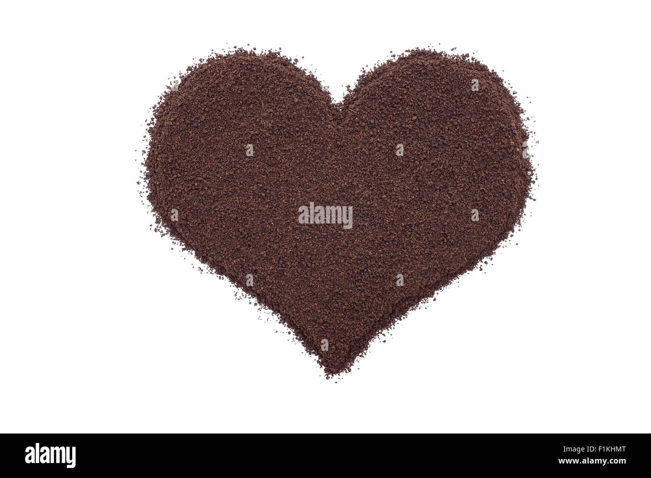 Loose leaf tea in a heart shape, isolated on a white background Stock ...