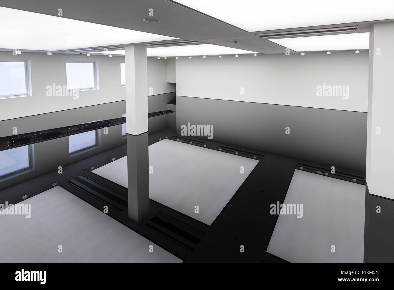 Optical illusion art installation hi-res stock photography and images ...