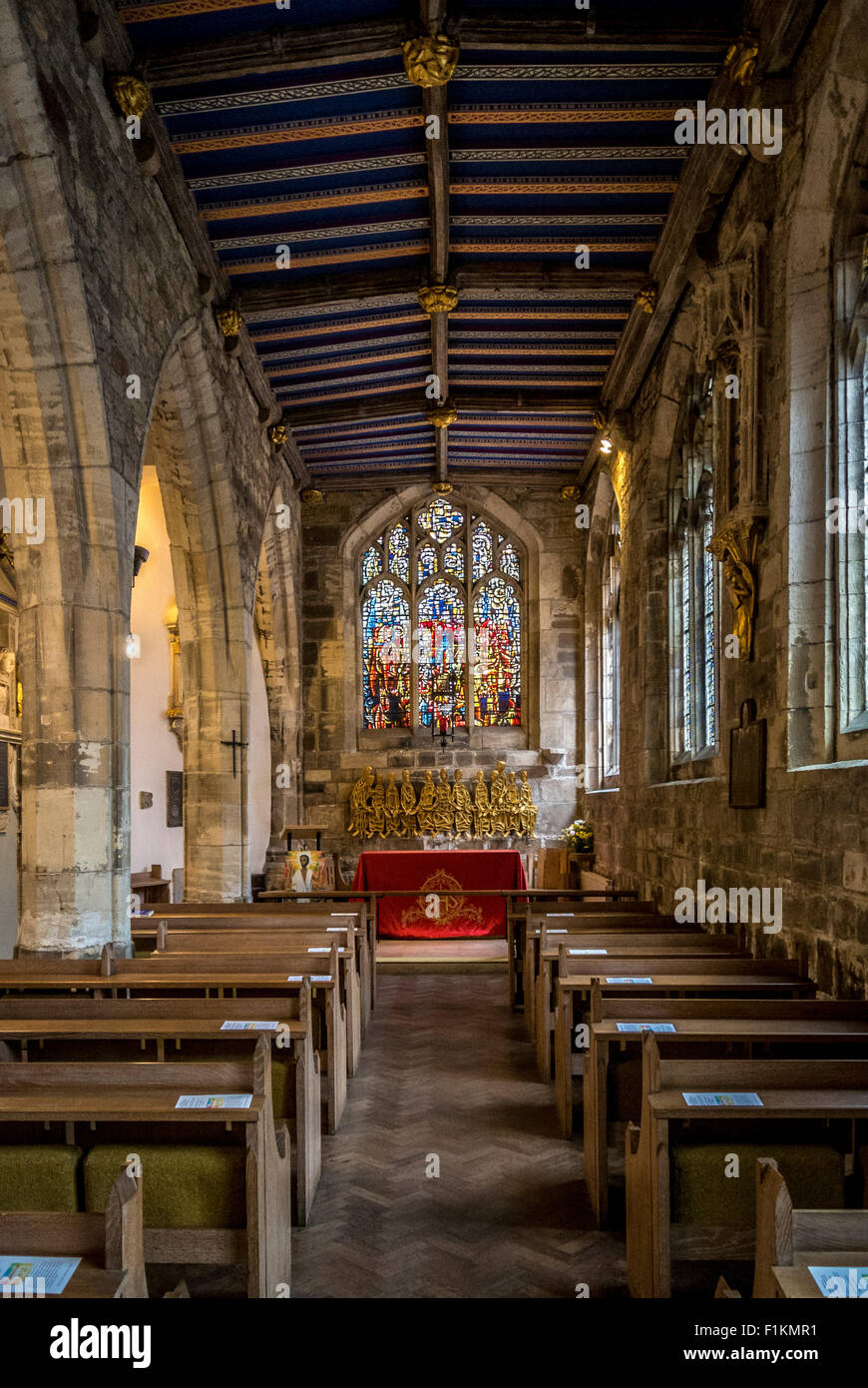 Church interior altar stained hi-res stock photography and images - Alamy