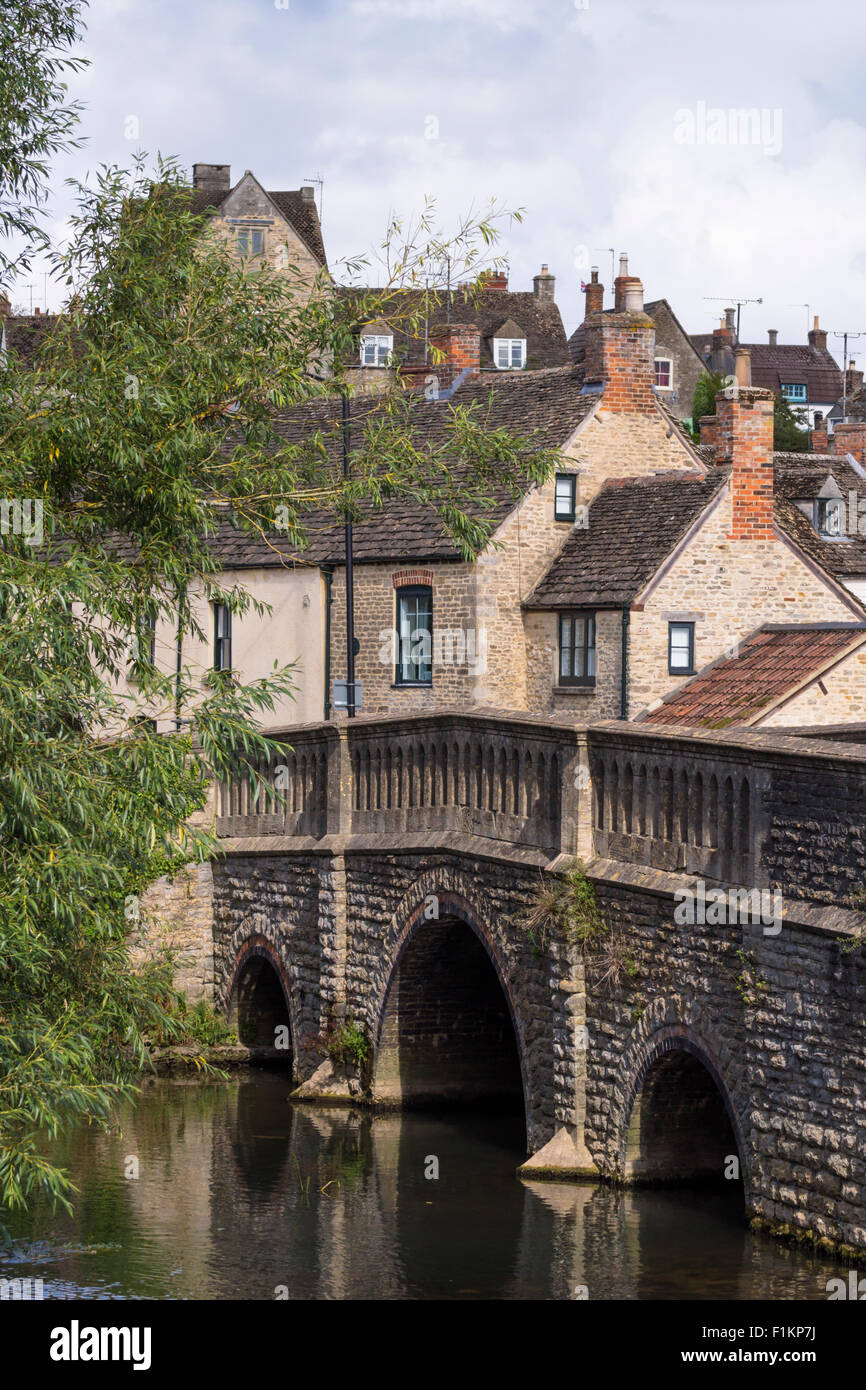 Malmesbury wiltshire river avon hi-res stock photography and images - Alamy