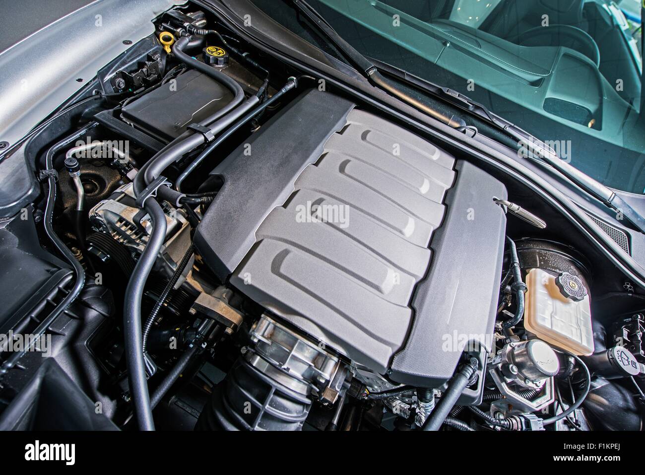 8 cylinders hi-res stock photography and images - Alamy