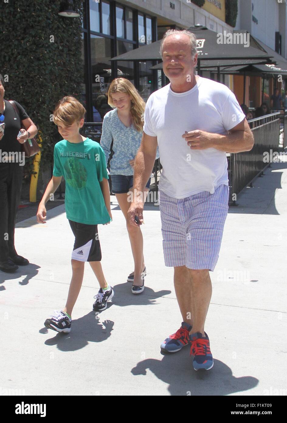 Kelsey Grammer takes his kids Mason and Jude Grammer to lunch at Le ...