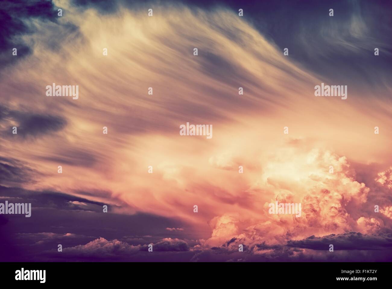 Scenic Sunset Storm. Scenic Stormy Cloudscape Photo Background Stock ...