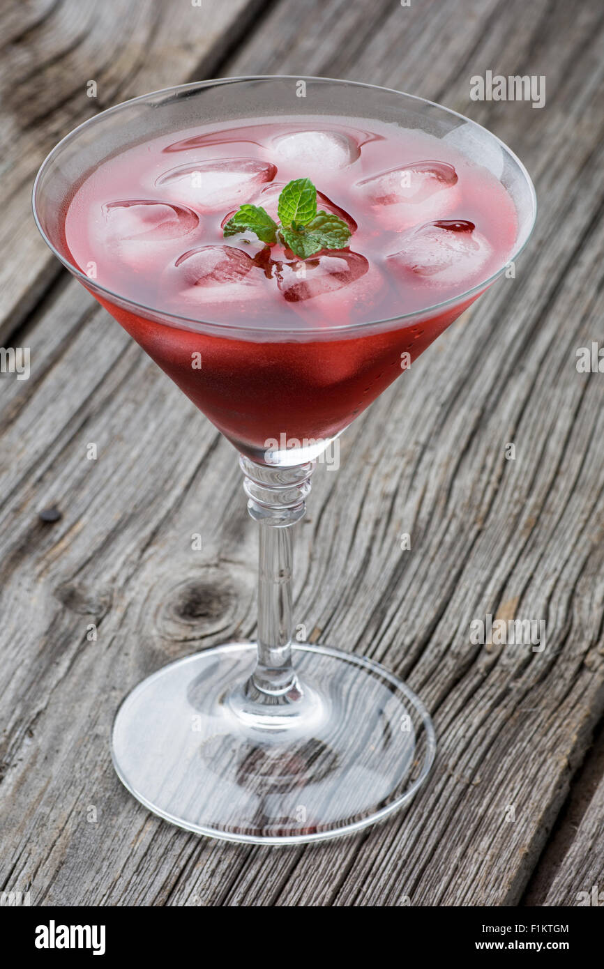 Red and frozen hi-res stock photography and images - Alamy