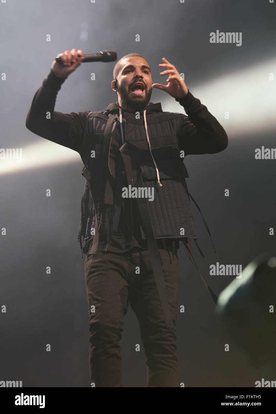 Wireless Festival 2015 - Week 2 - Day 1 - Performances Featuring: Drake ...