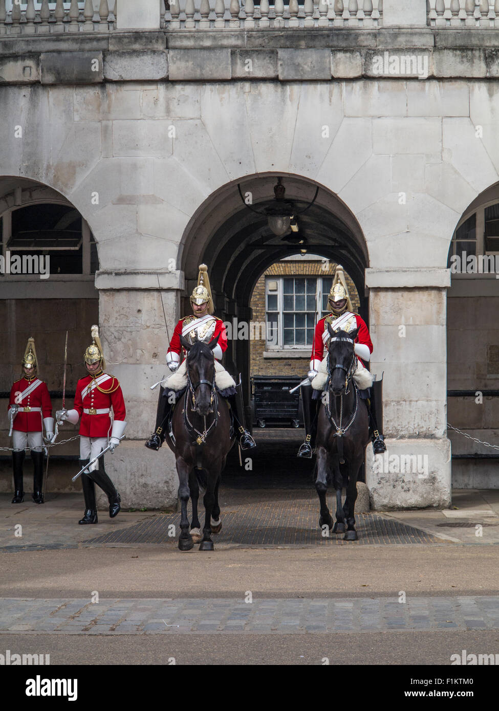 Household Cavalry on guard duty Stock Photo - Alamy