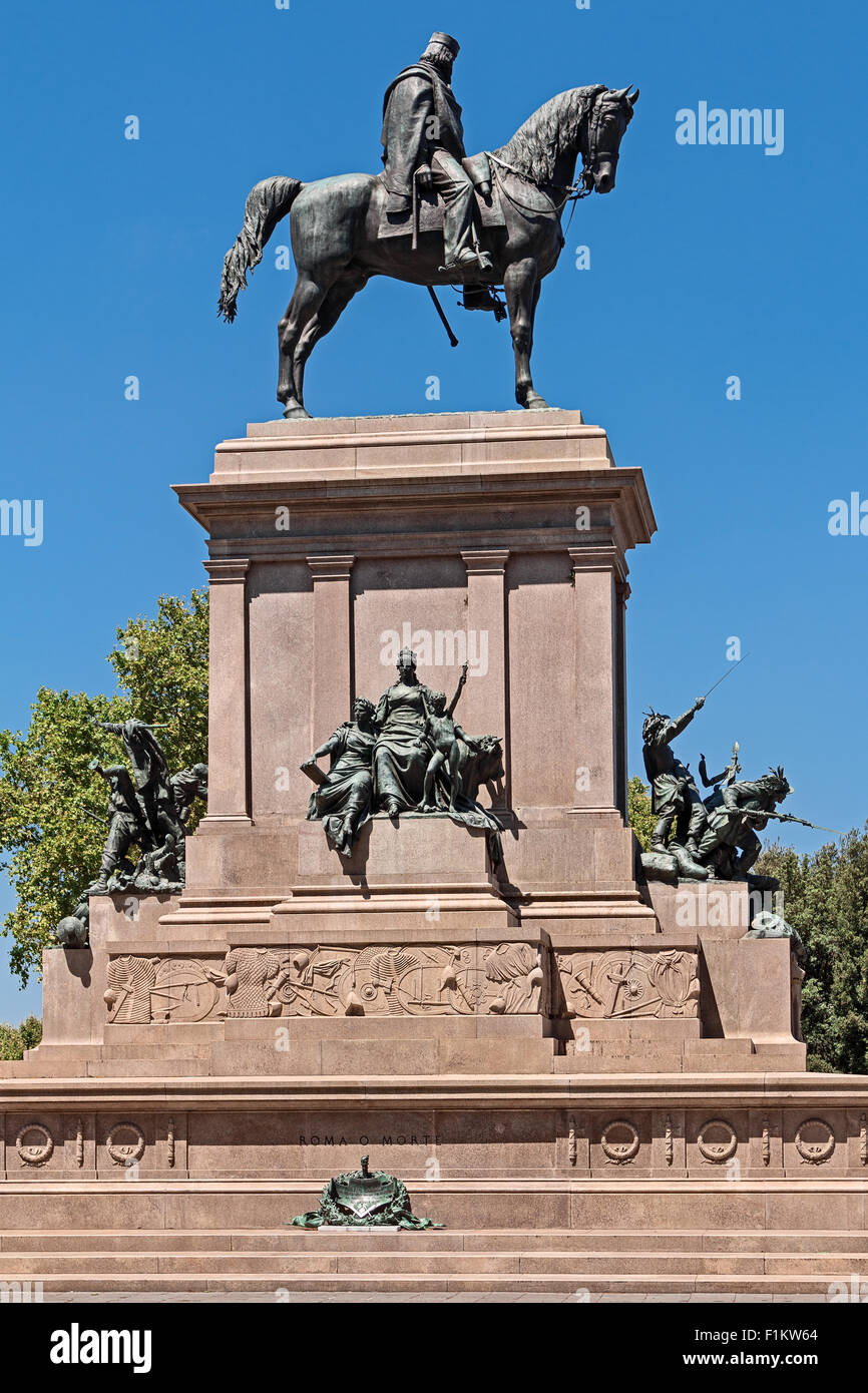 giuseppe garibaldi monument in rome Stock Photo - Alamy