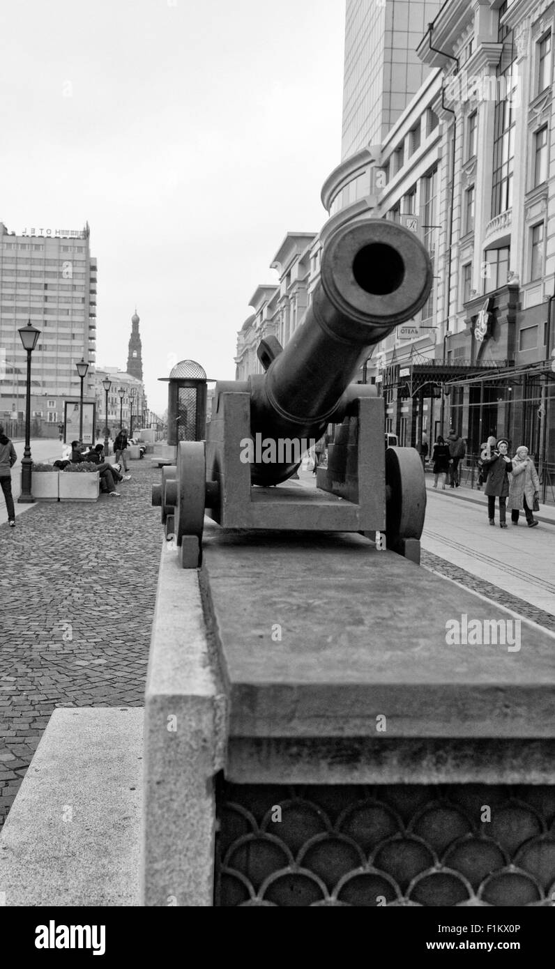 Plinth white hi-res stock photography and images - Alamy