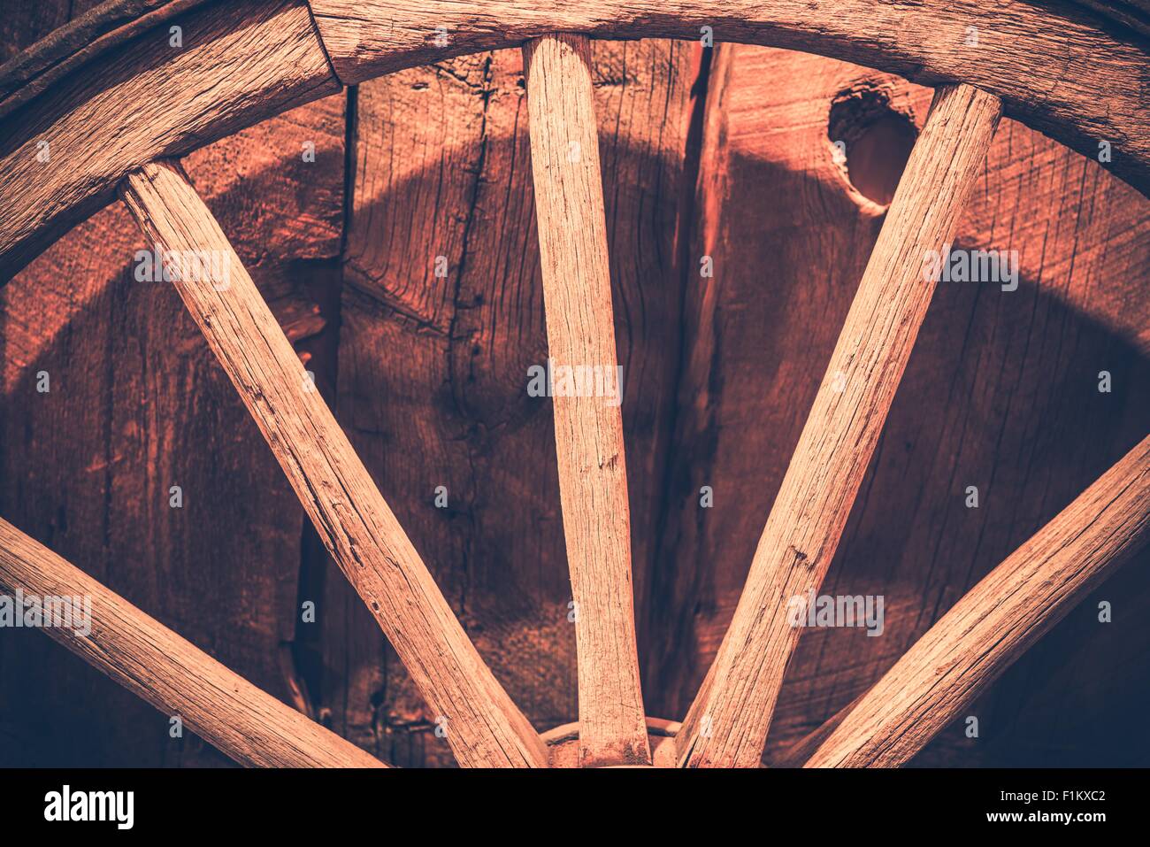 Aged Wooden Wagon Wheel Closeup Photo Stock Photo - Alamy