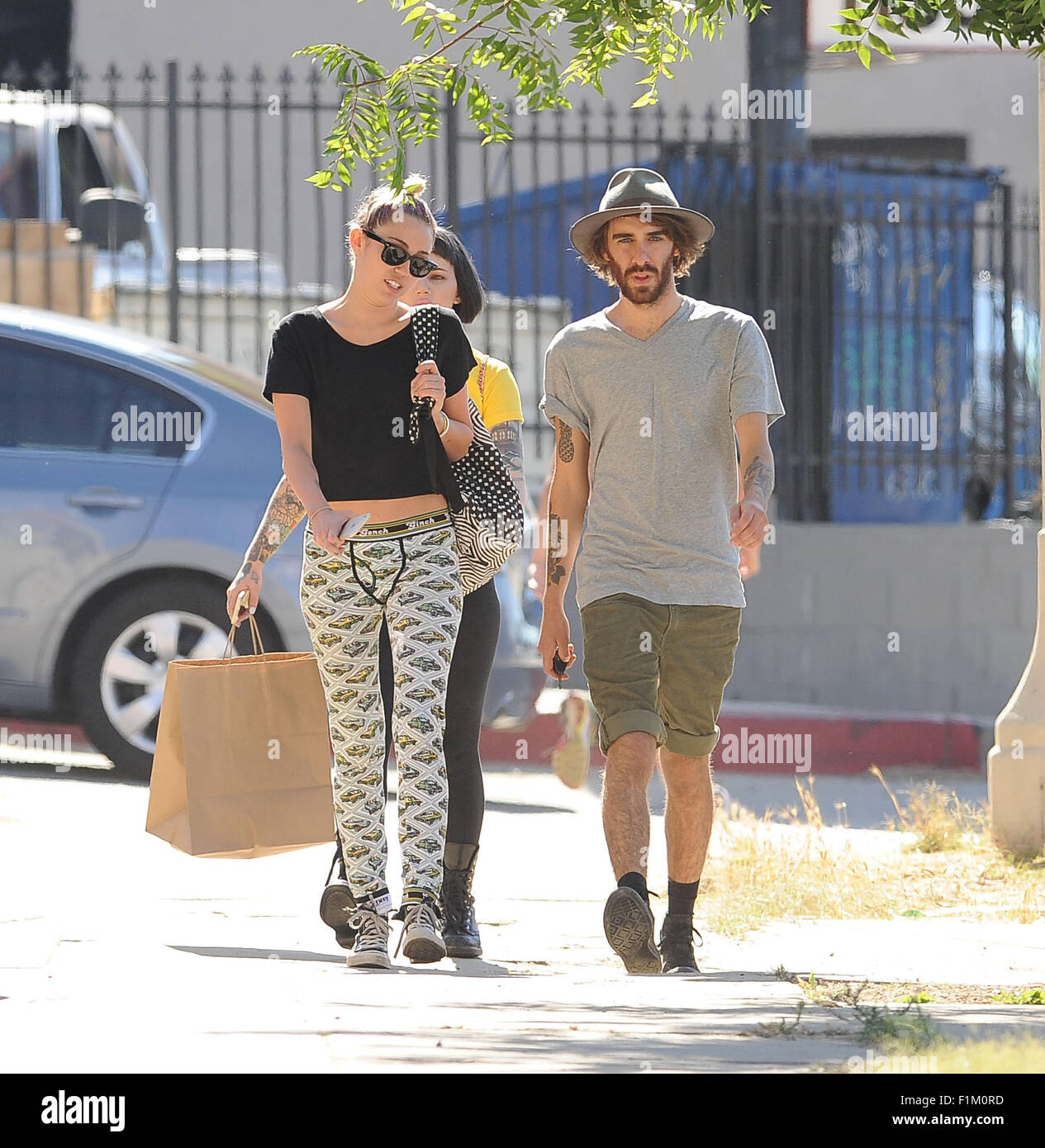 Miley Cyrus spotted leaving a Mexican restaurant in Studio City with ...