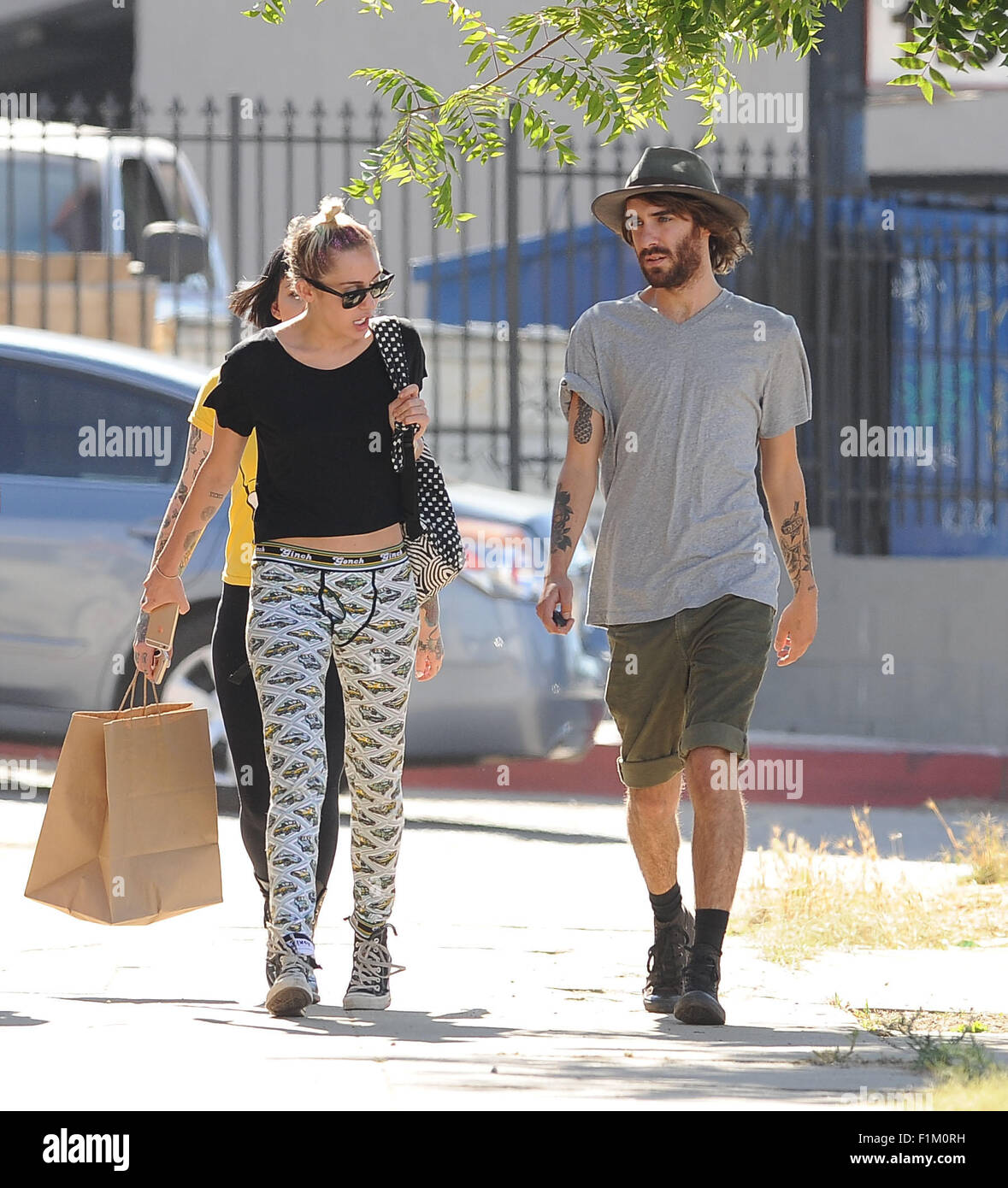 Miley Cyrus spotted leaving a Mexican restaurant in Studio City with ...