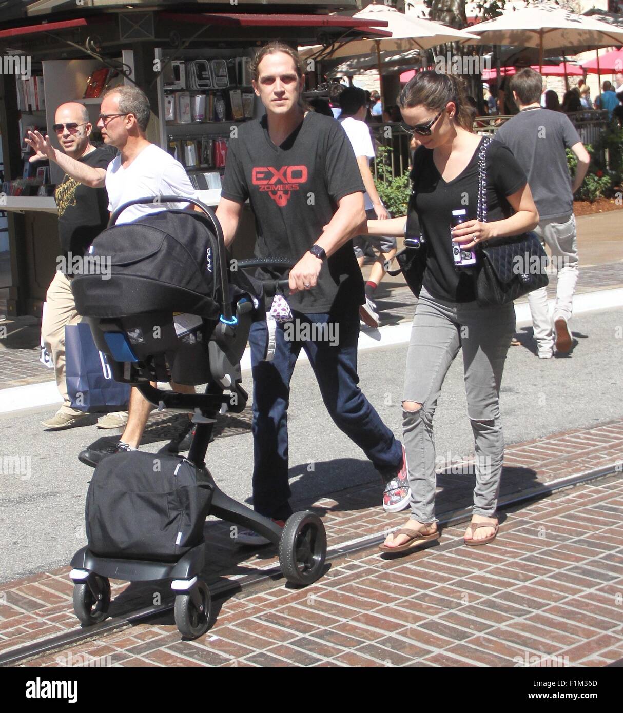 Jason Mewes takes his wife Jordan Monsanto and their daughter Logan Lee ...