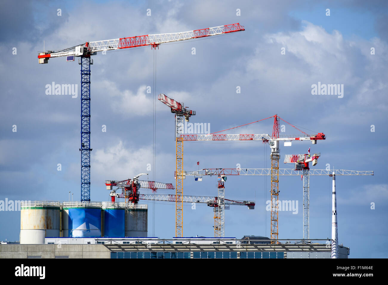 Hoists hi-res stock photography and images - Alamy