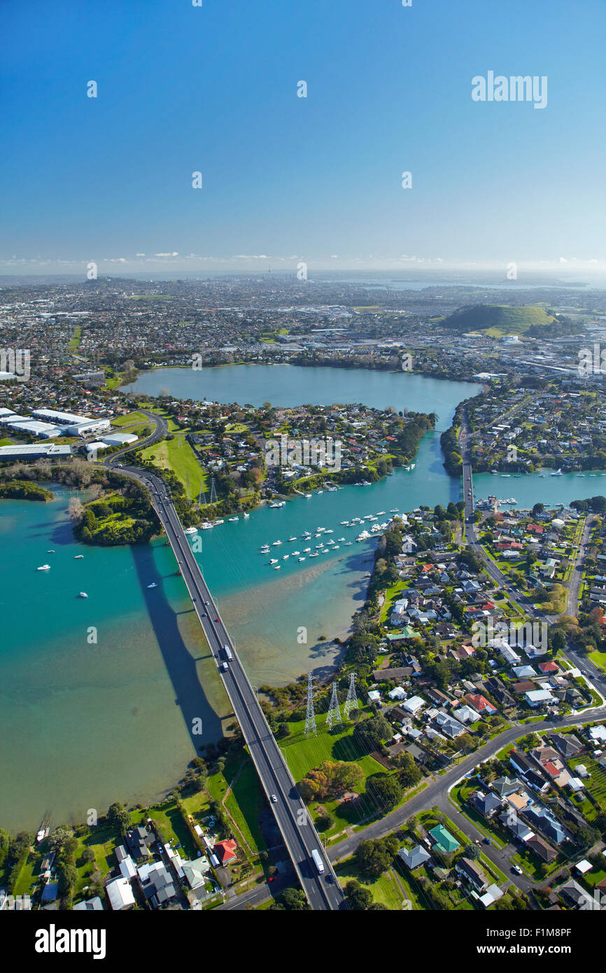 Tamaki river hi-res stock photography and images - Alamy