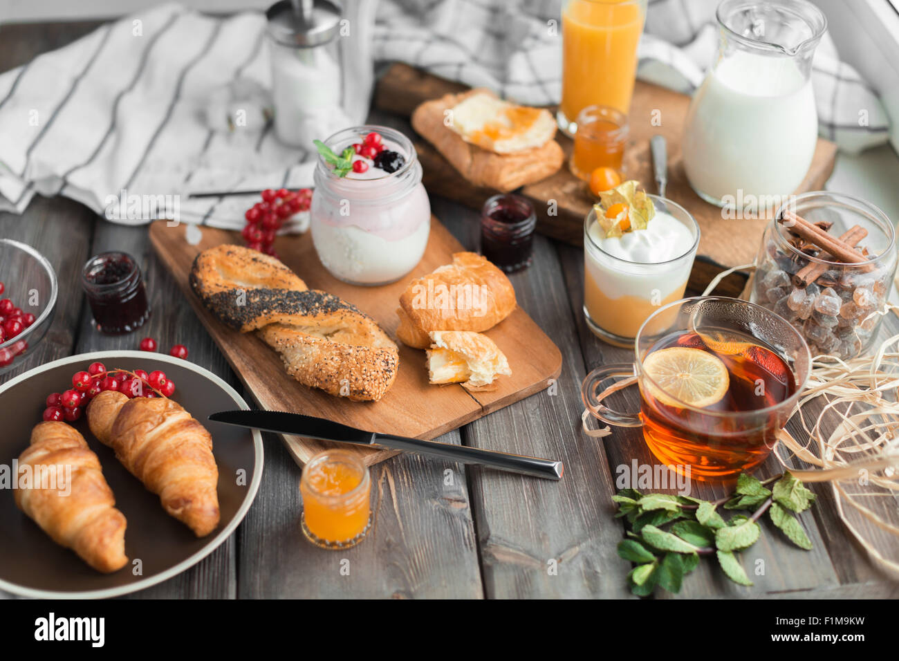 the fresh breakfast Stock Photo - Alamy