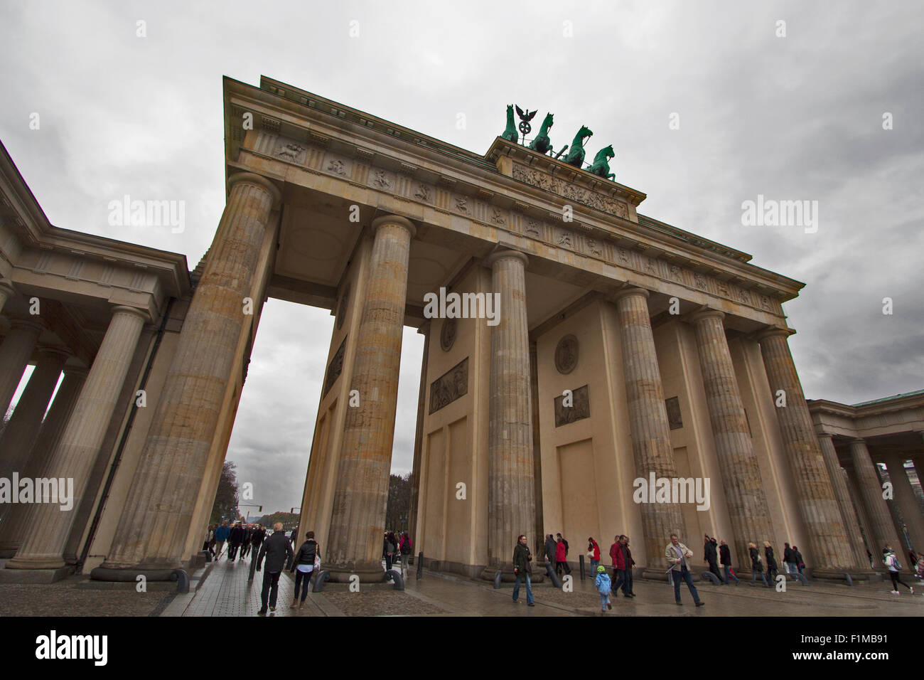 1940s color images hi-res stock photography and images - Alamy