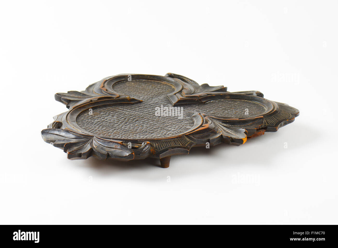 empty wooden dish mat on white background Stock Photo - Alamy