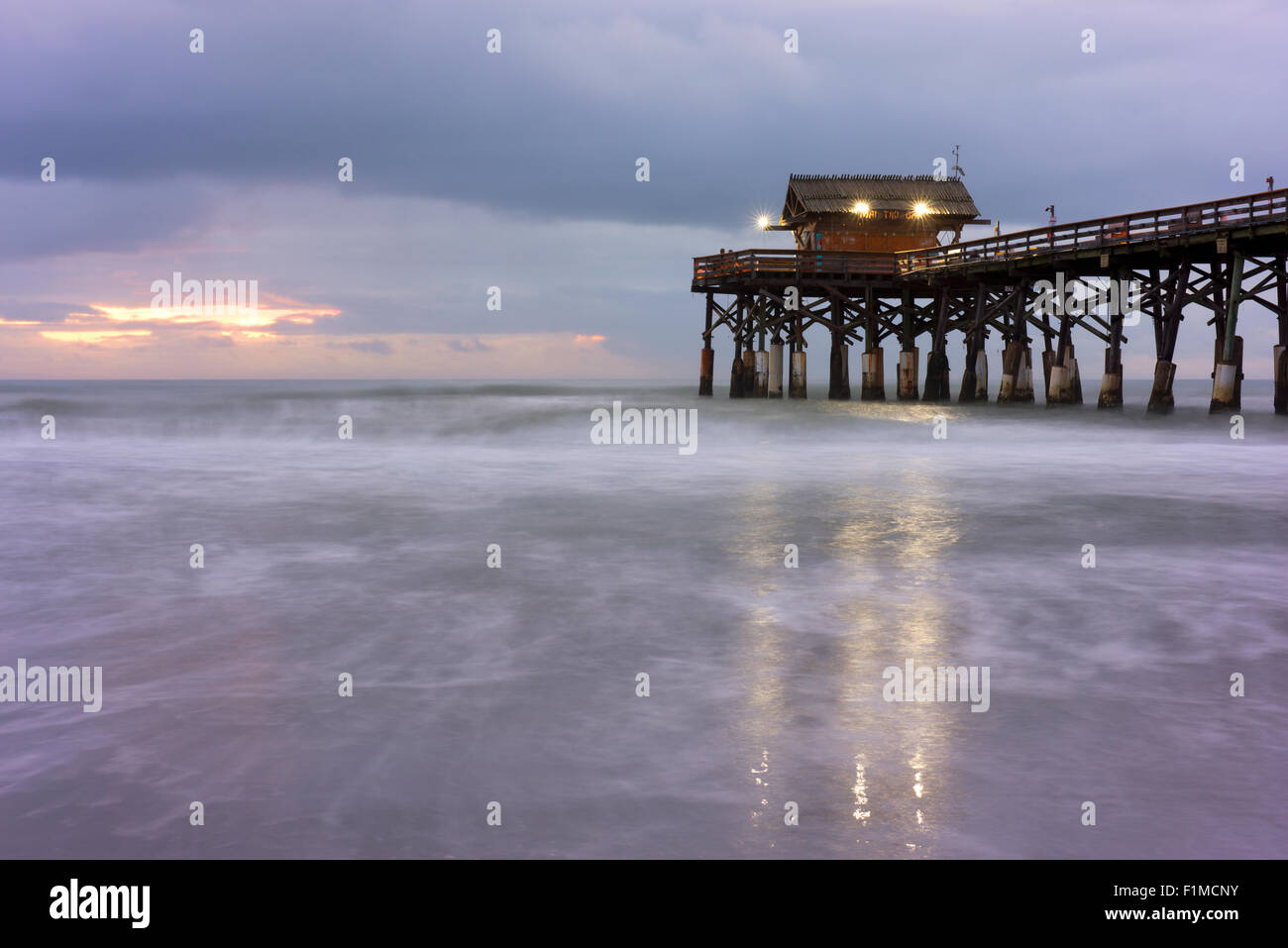 Cocoa beach hi-res stock photography and images - Alamy