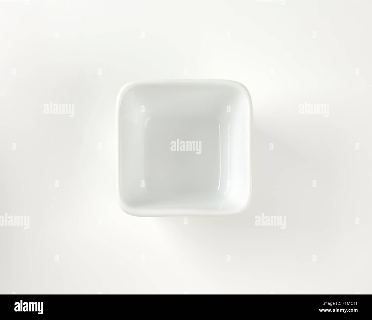white square bowl on white background Stock Photo - Alamy