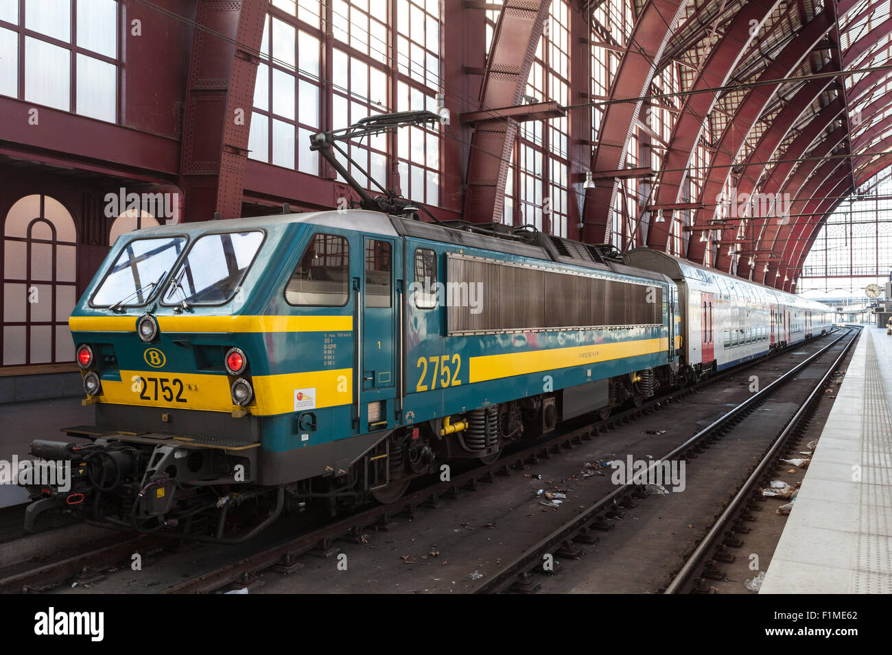 Train at the Antwerp Railway Station Stock Photo - Alamy