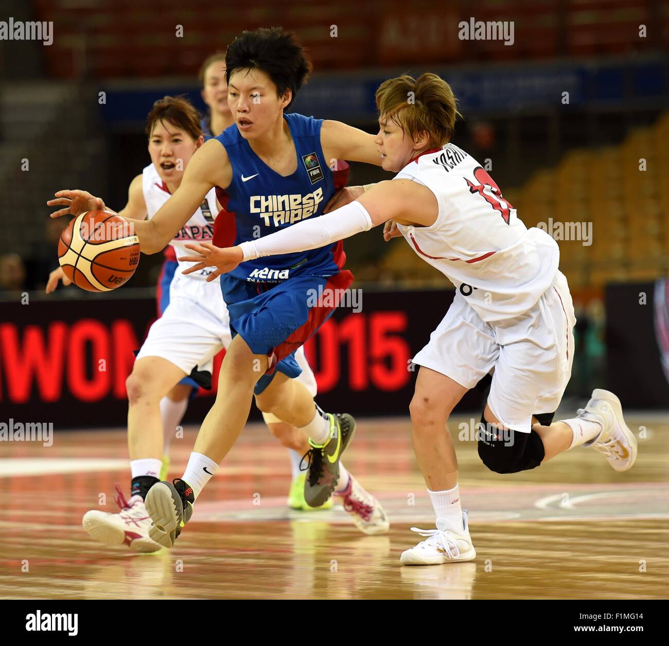 Huang ping hi-res stock photography and images - Alamy