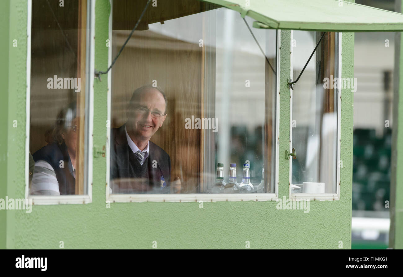 Judge box horse hi-res stock photography and images - Alamy