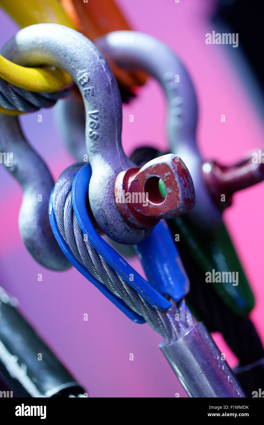 Shackles used for sound equipment rigging Stock Photo - Alamy
