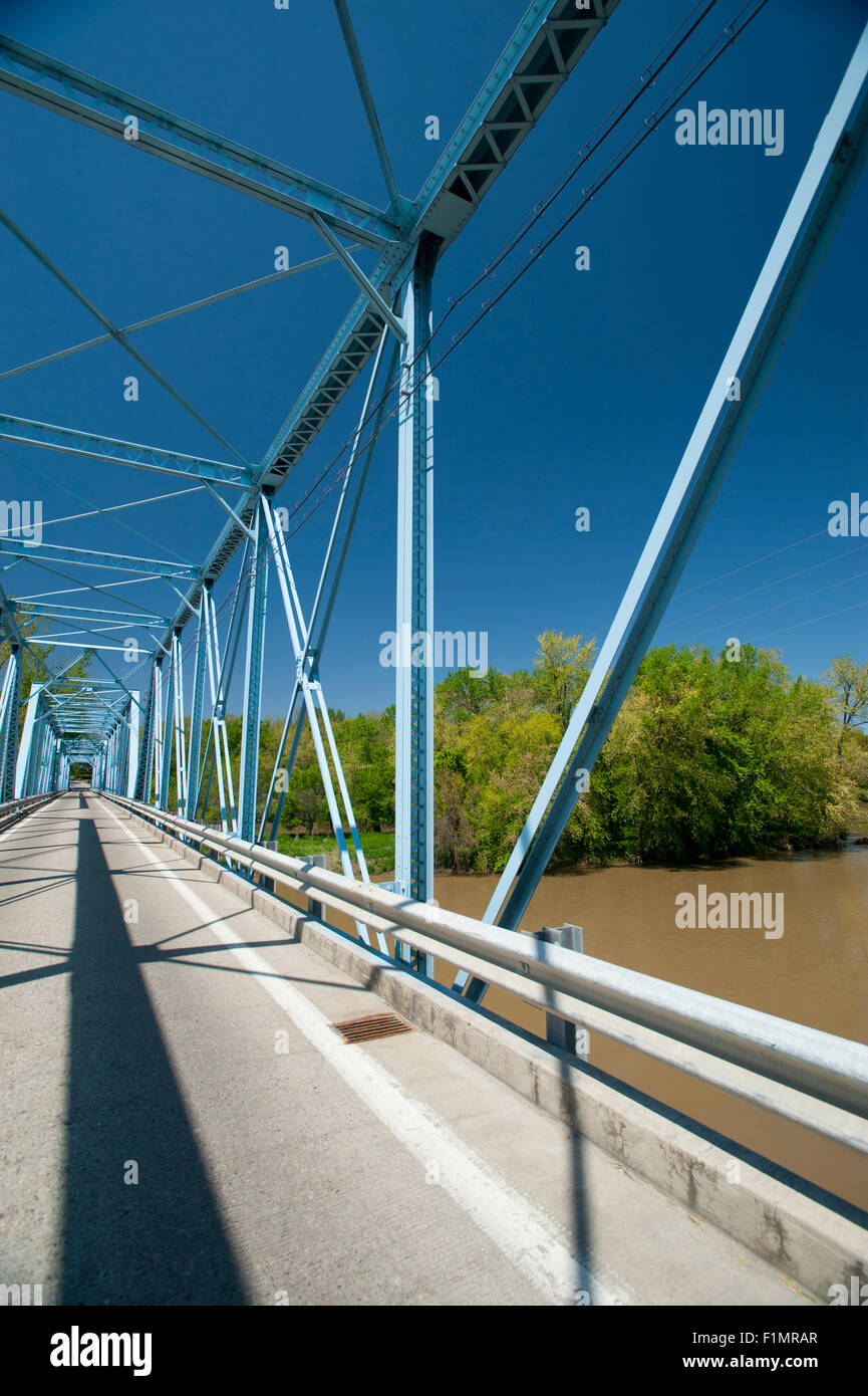 Bridge over the Wabash River near Prophetstown State Park in Indiana ...