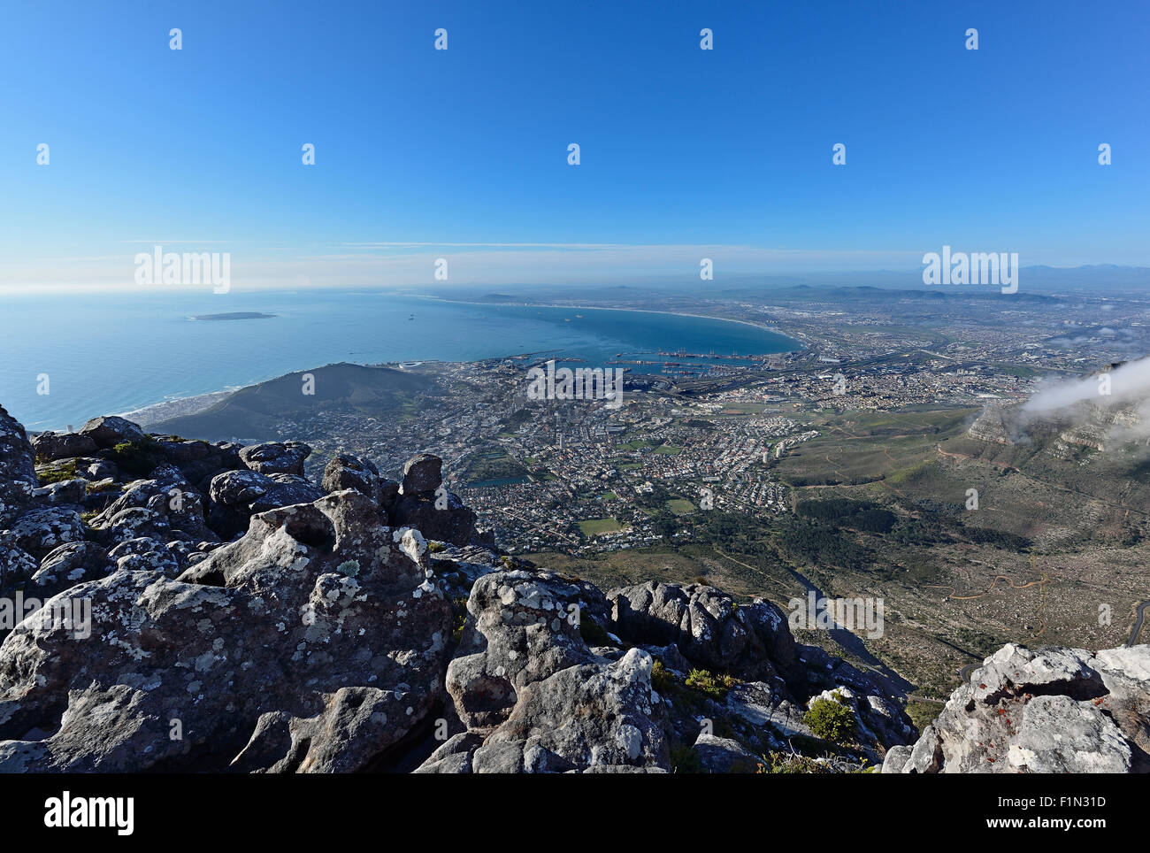 Cape town view from table mountain hi-res stock photography and images ...