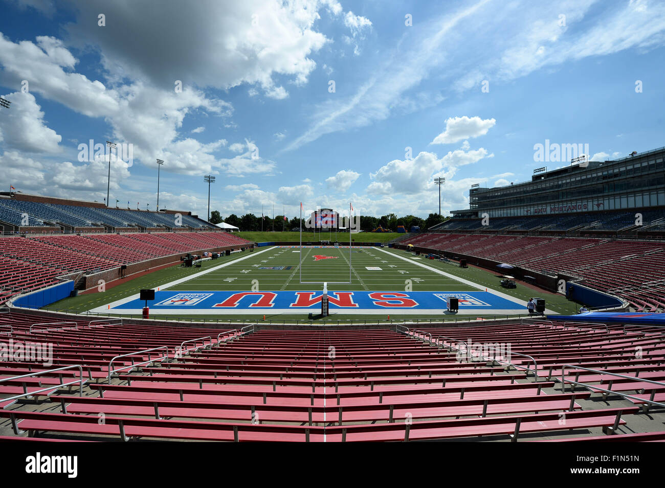 Dallas, Texas, USA. 4th Sep, 2015. A view of Gerald J. Ford Stadium ...