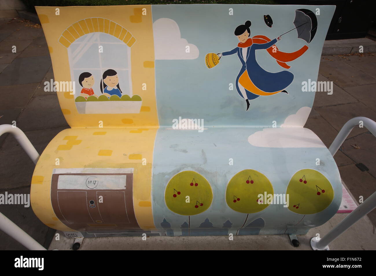 Book bench trail hi-res stock photography and images - Alamy